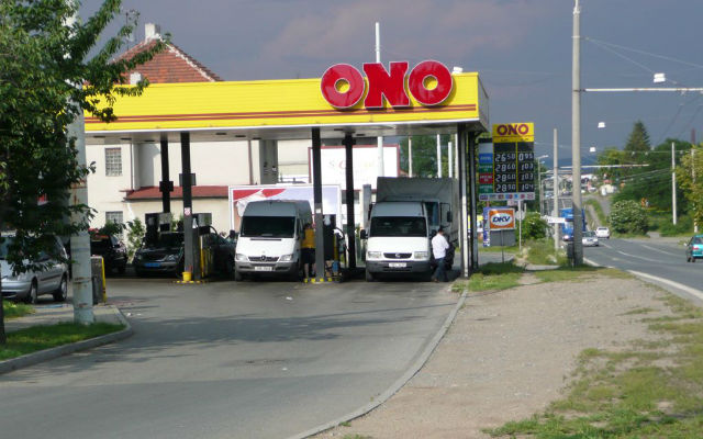 Pan Tank Ono. Proč u něj tankujete levněji a jak udělat z nuly 35 pump ...